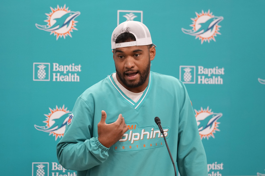 Dolphins coaches, players react to ’emotional’ and ‘triggering’ footage ...